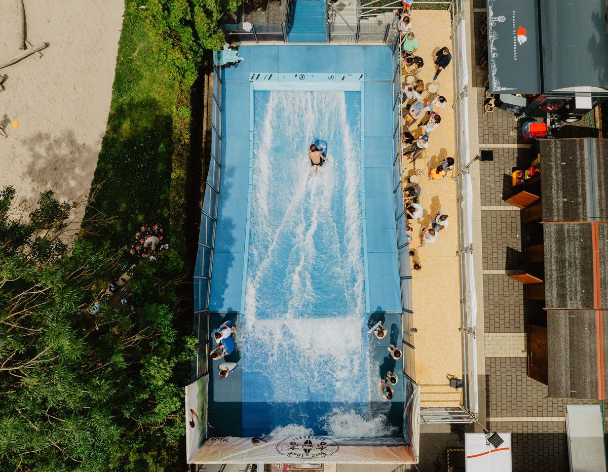 WaveSurfer Mobile on Trailer - Rentals - Wavesurfer